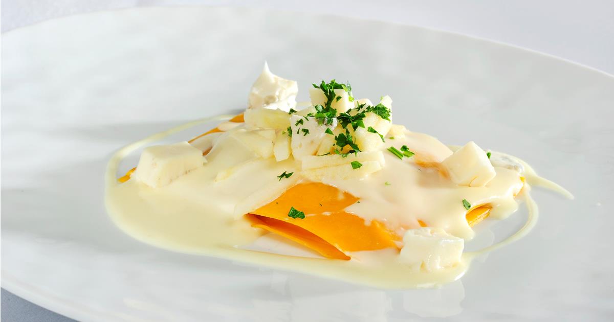 Apple lasagne with Gorgonzola cream sauce South Tyrol